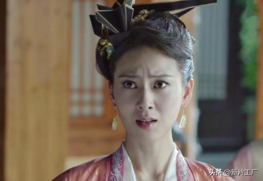 Playing Zhang Ruoyun's stepmother 3 years ago, now playing Bai Jingting ...