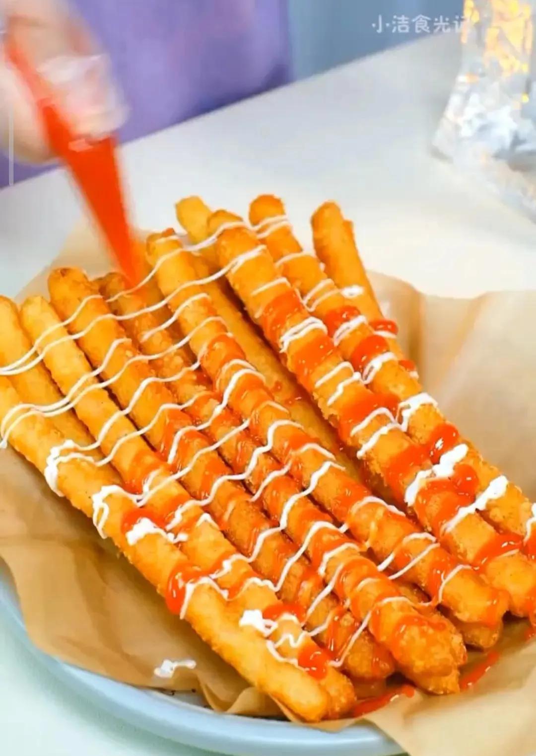 Finally know how such long big fries are made?Crispy and delicious, you ...