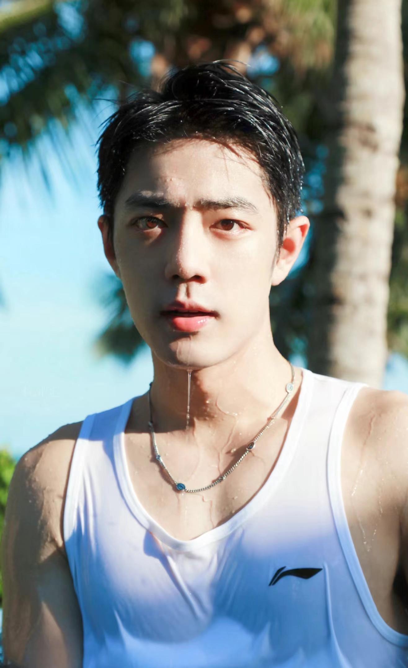 The stars pray for the earthquake!Ouyang Fenqiang made dumplings calmly ...