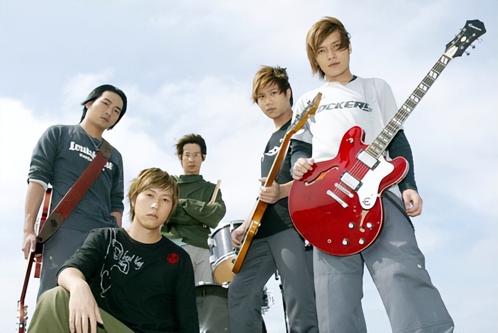 They are all playing in bands, why has Mayday been popular for so long ...