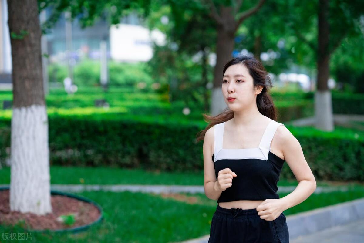 Jog five kilometers every day to make your body healthier - iNEWS