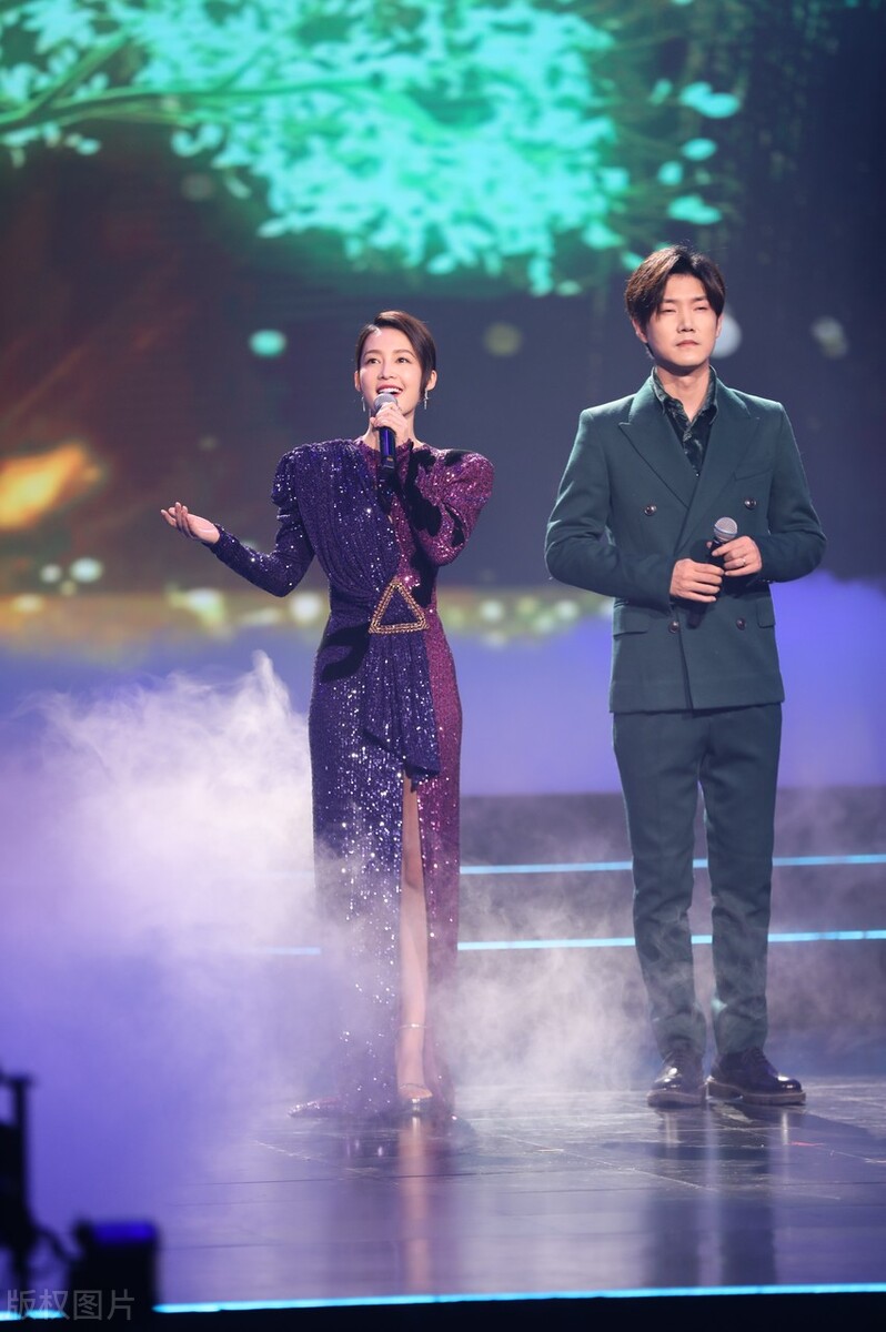 Beautiful Qin Qinzi Li Qin: underwear endorsement pictures, beautiful ...