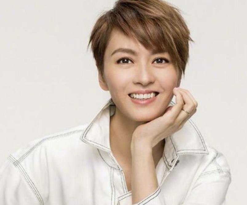 Xiao S's daughter Xu Xiwen officially debuts!Relying on her mother to ...