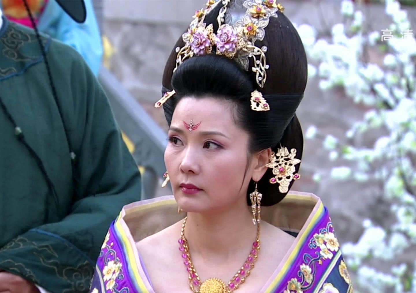 A brief analysis of the image of Yang Yuhuan in "The Palace of Eternal ...