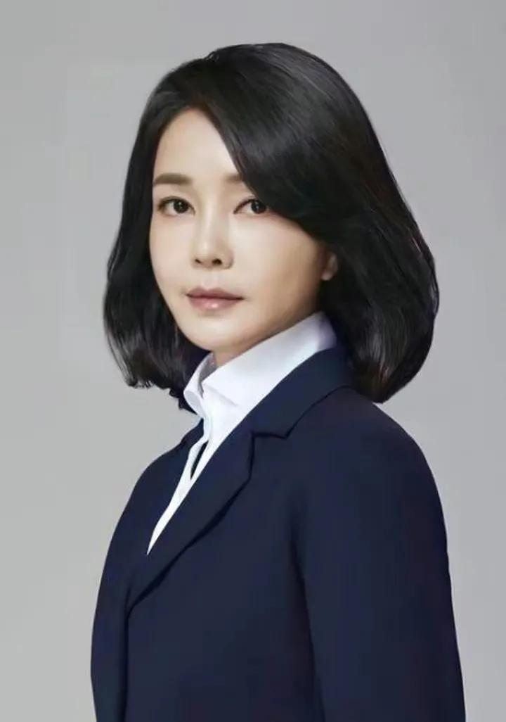 Newly-appointed first lady of South Korea, Kim Gun-hee - iNEWS