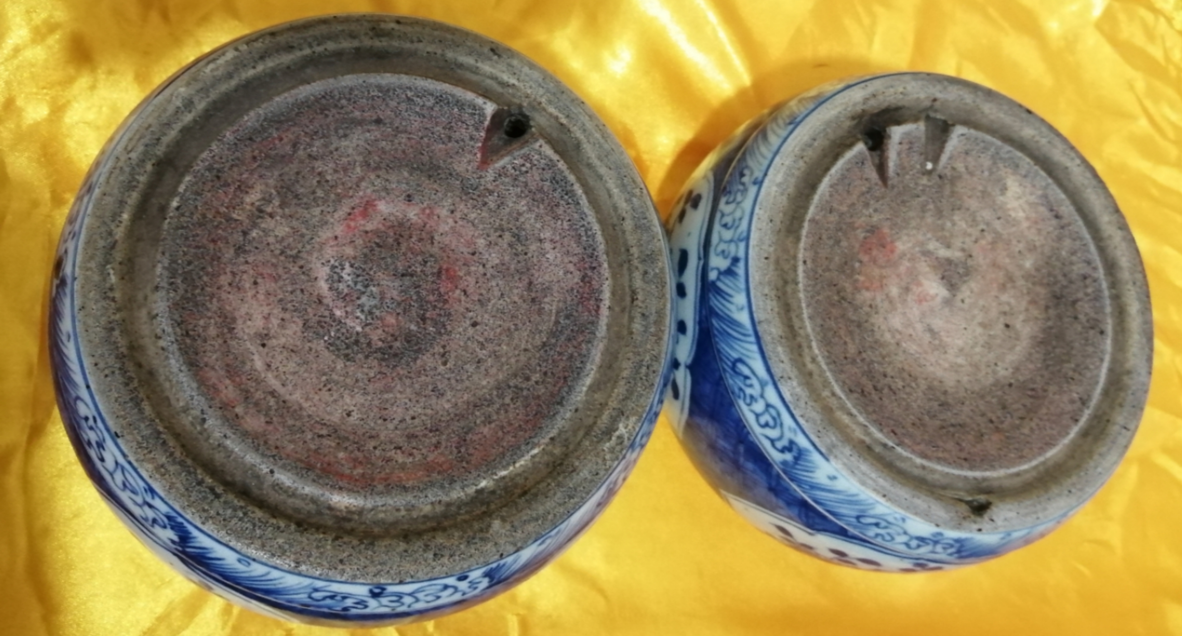 Blue and white porcelain inkstone with mother's love - iNEWS