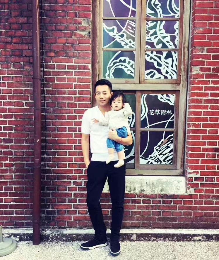 The live broadcast of Wang Xiaofei's birthday revealed a "decision ...