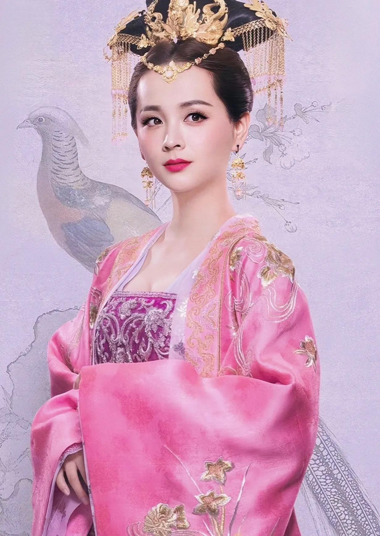 Sharing of beauties in ancient costumes——Sha Deng's wardrobe, who remembers her? - iNEWS