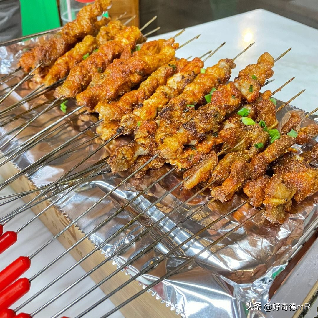 Taste life, taste Wuhan barbecue - iNEWS