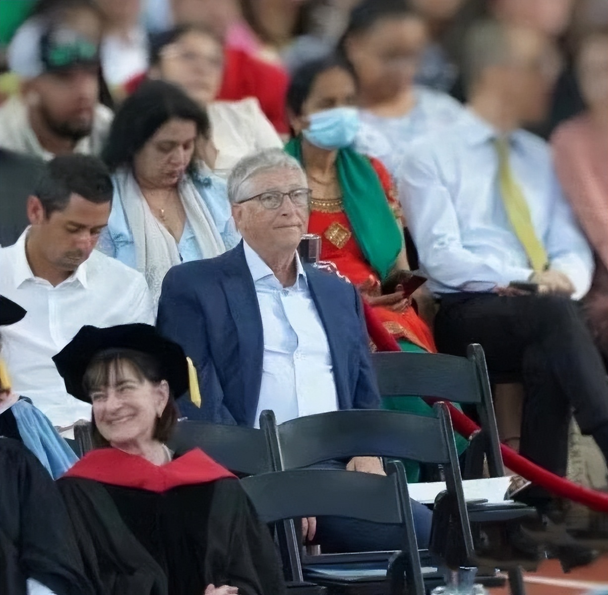 Bill Gates attended his daughter's graduation ceremony, and was rarely ...