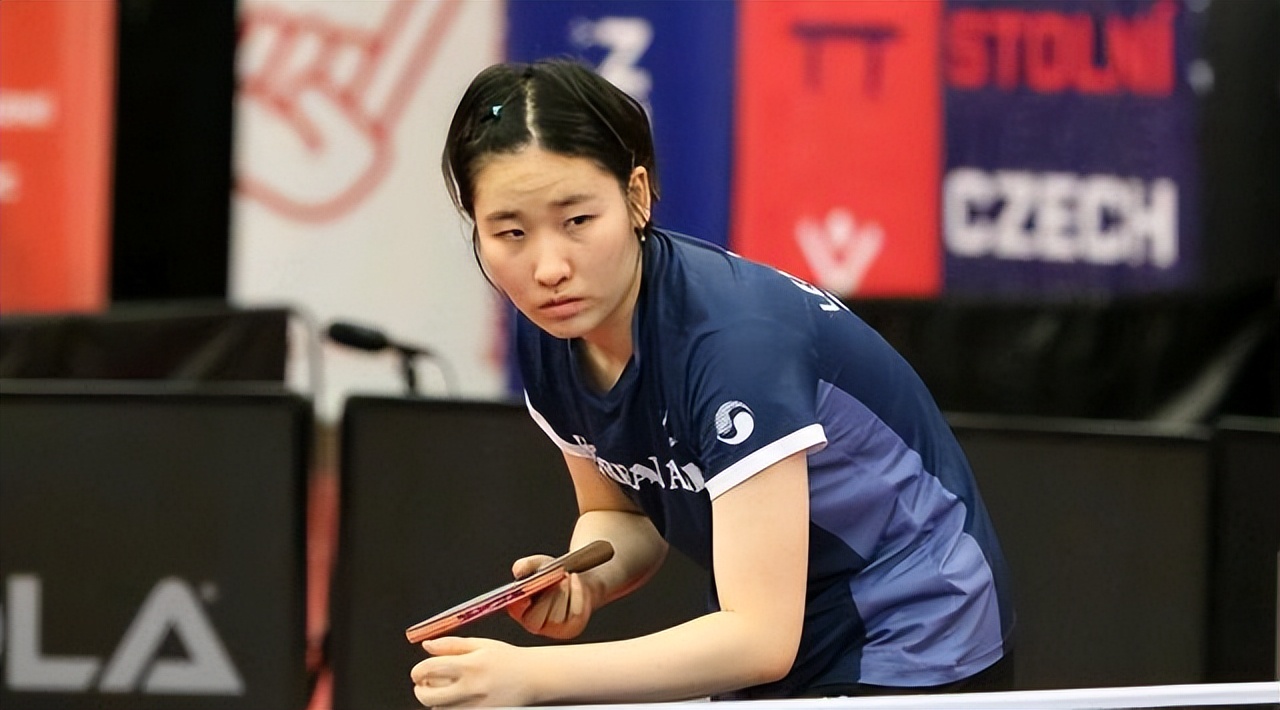 Qian Tianyi won the women's singles championship, reversed Li Enhui ...