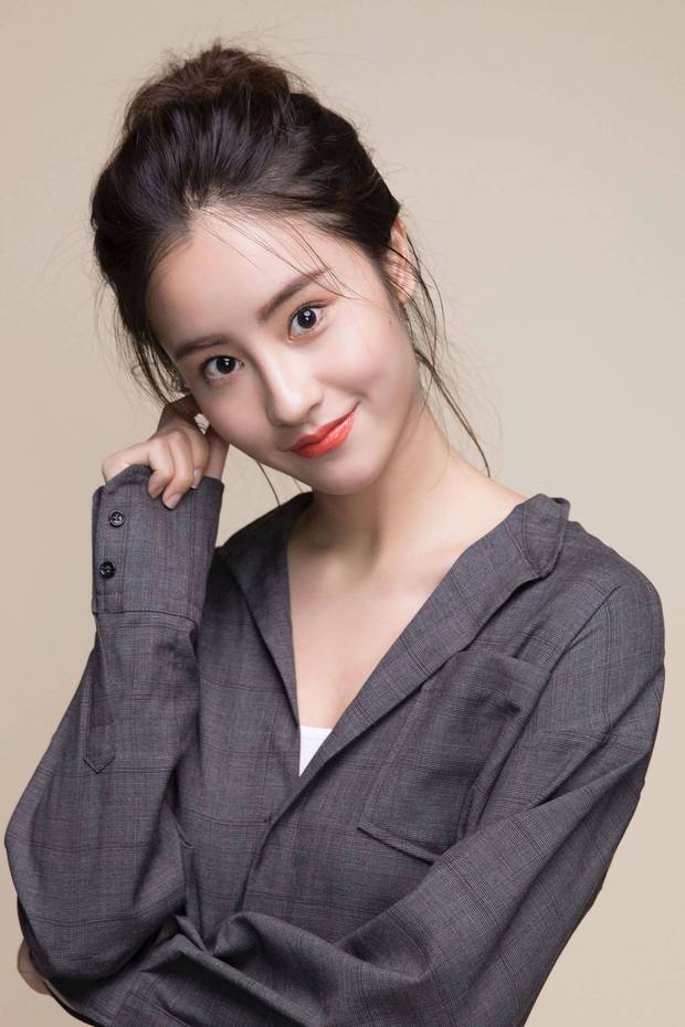 Qin Junjie and Mao Xiaohui's love affair was exposed, held hands and went back to the hotel ...