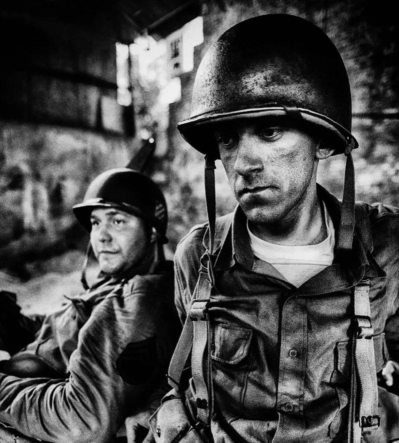 The expeditionary soldiers braved the fierce fire of the Japanese army ...