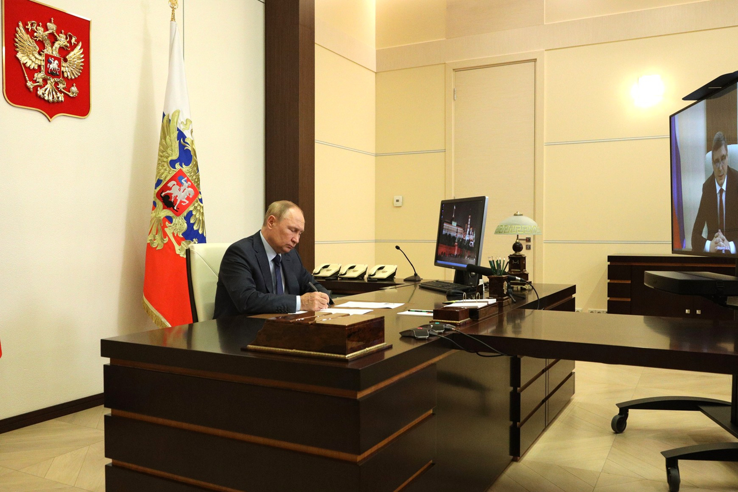 Where does Putin live? - iMedia