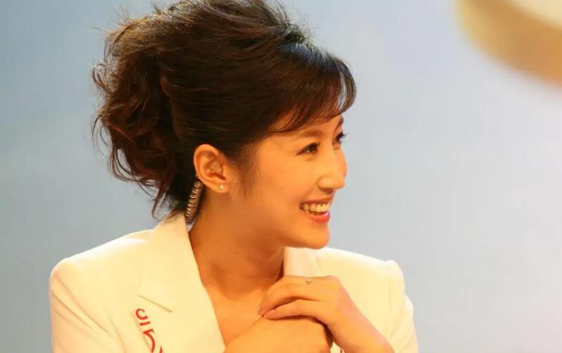 CCTV beauty host Chun Ni once had an affair with Guo Degang, and was ...