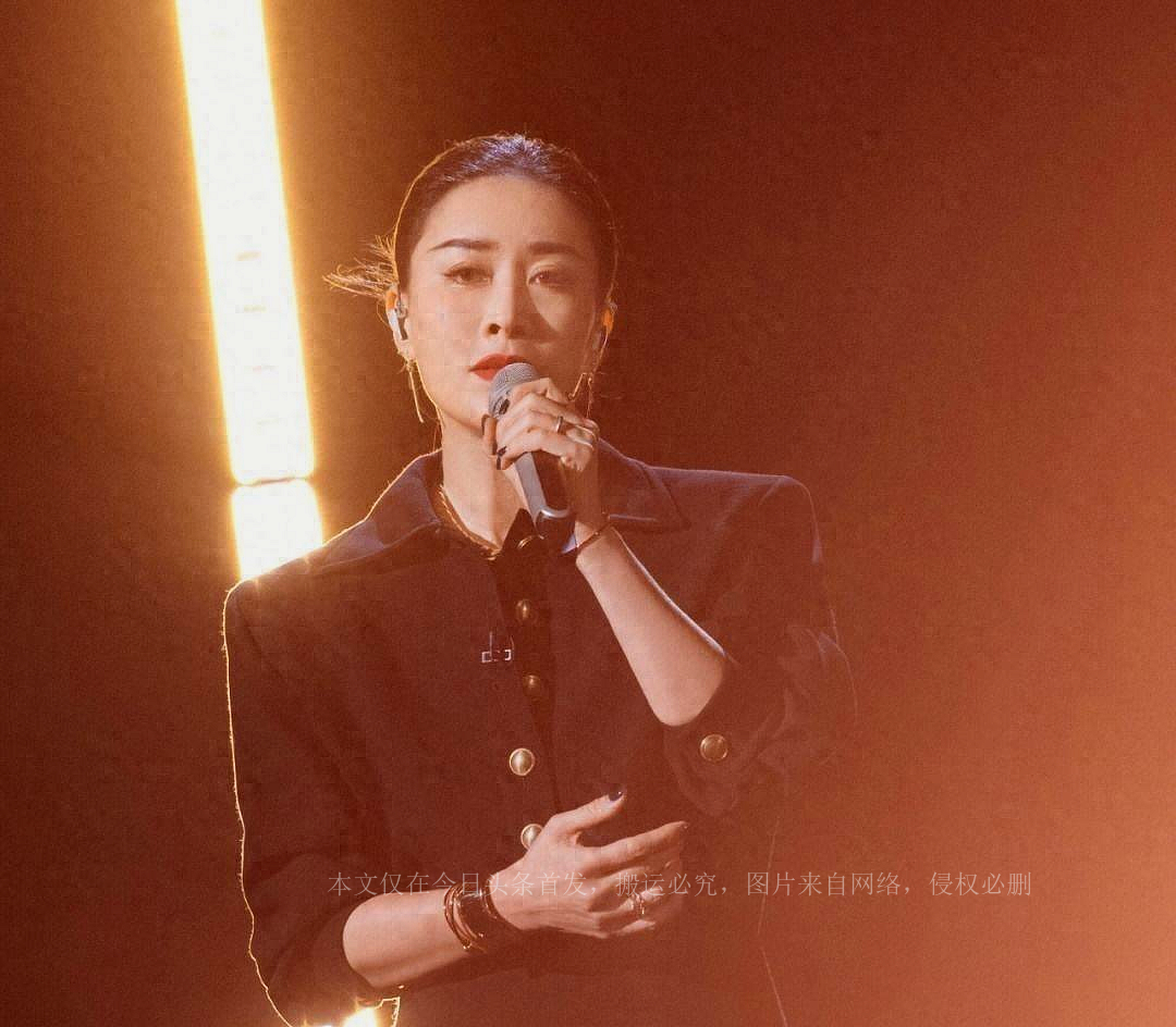 A Mid-Autumn Festival party proved that spring is not far away in the entertainment industry ...