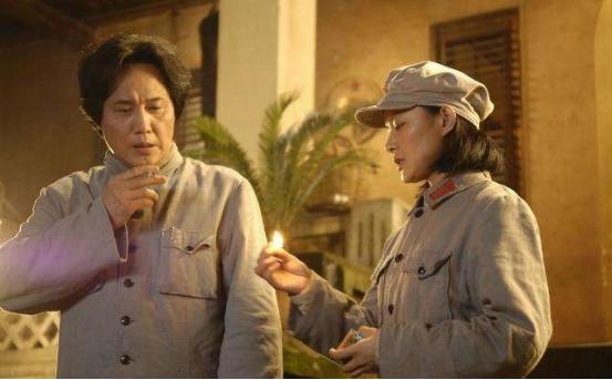 In 1947, He Zizhen returned to China and made a request to the ...