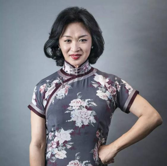 Jin Xing's mother Han Ying: The son became a daughter, overcame the ...