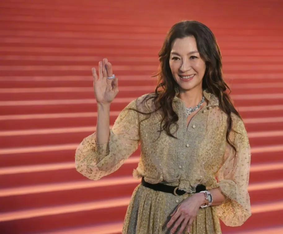 Sammi Cheng, who has been with her for 23 years, won the Golden Image ...