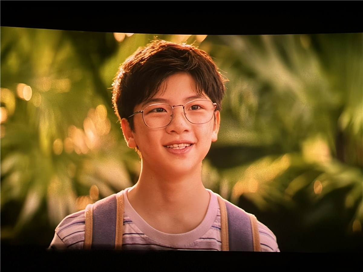 Zhu Binyu starred in "Unfamiliar Life" juvenile adult "Wan Yifan" in the same frame arouses ...