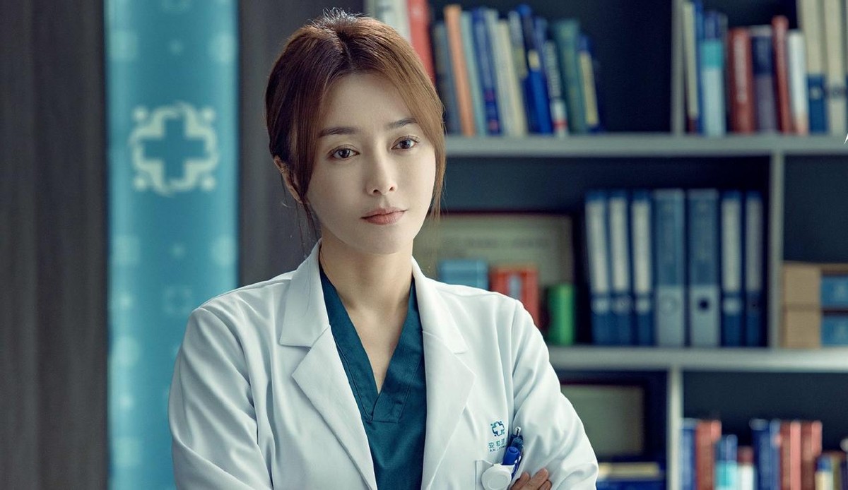 "All About Doctor Tang" is on the air!Wang Yaoqing and Liu Yijun play a ...