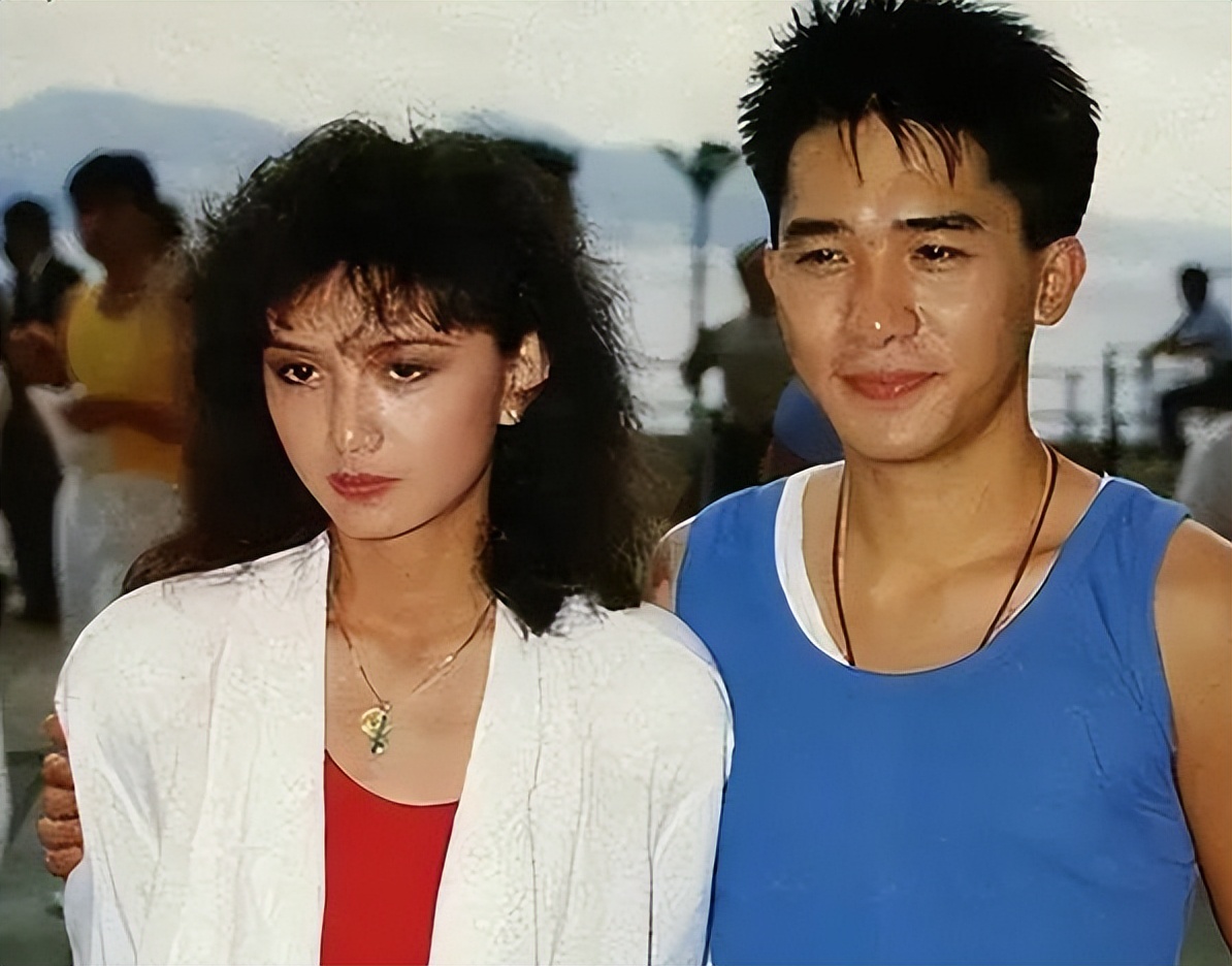 Tony Leung's derailment is a real hammer: Cheng Xiao, who was picked up, looks like his old love ...