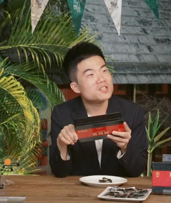 Dong Yuhui said that among the anchors selected by Dongfang, Qiqi's ...