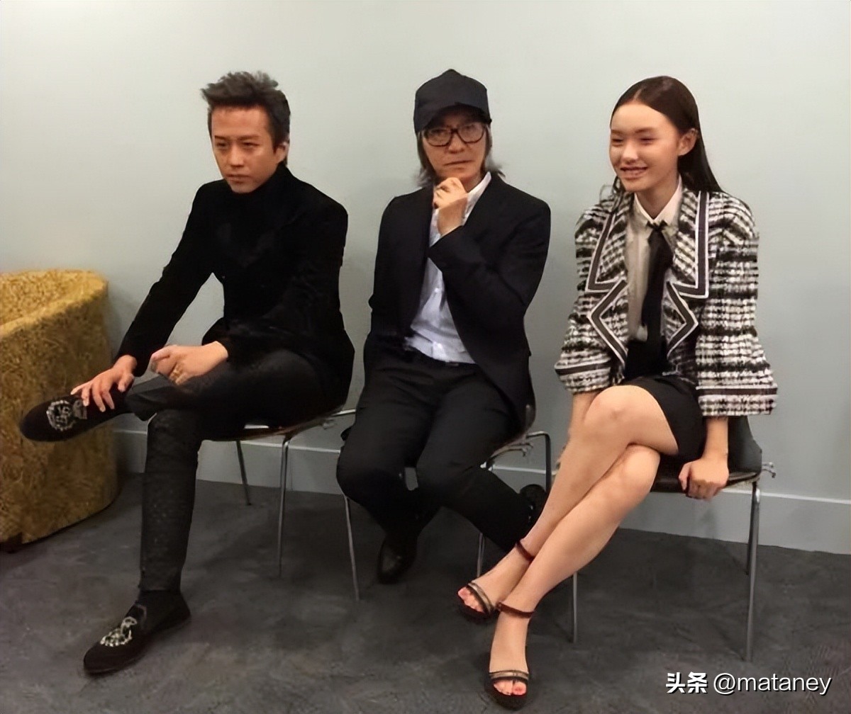 When filming [Mermaid], Lin Yun and Deng Chao played the "kiss" scene ...