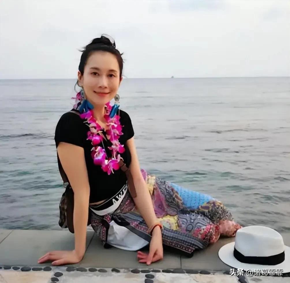 Wen Zhengrong: Famous as a villain, happy with his first love, now 45 ...