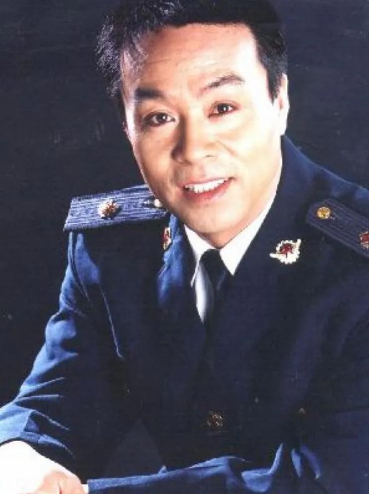 Actor Chu Zhibo: Married his first love Zhang Shaoying, separated from ...