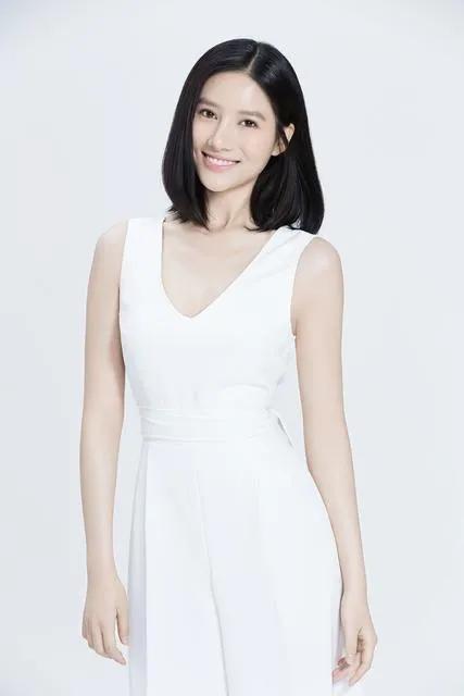 Beautiful and generous Wu You - iMedia