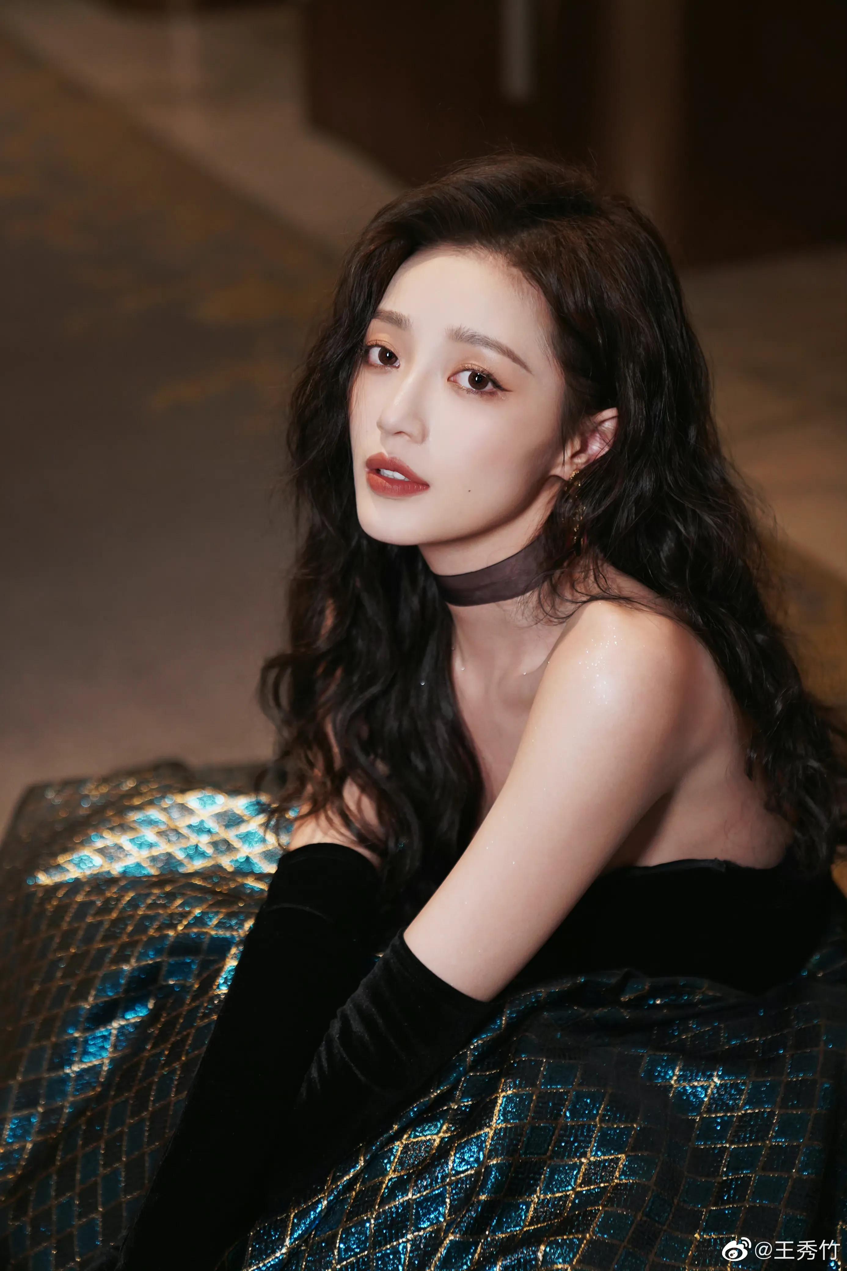 Young actor? Wang Xiuzhu photo selfie - iMedia