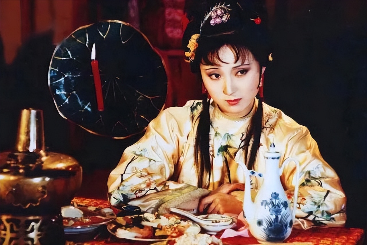 Xiren and Baoyu tried secretly many times, why is there no movement in ...