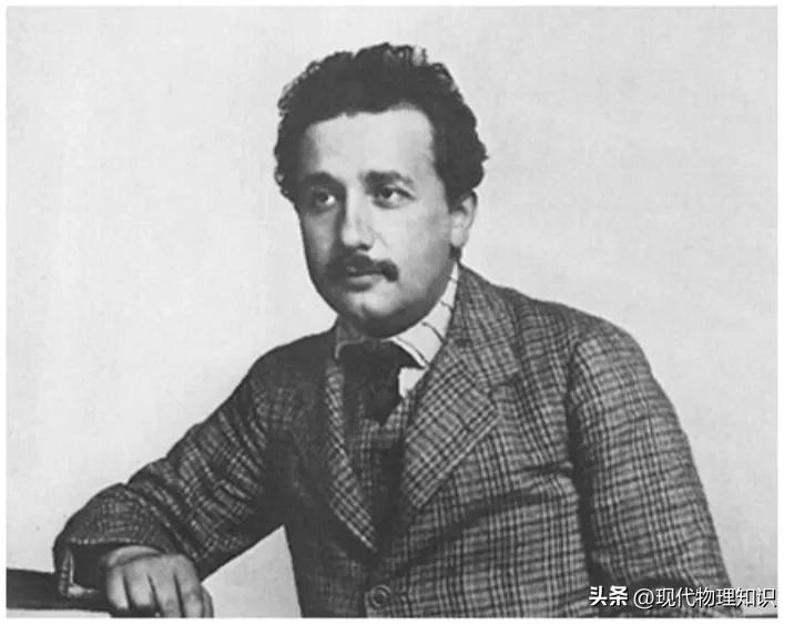 Einstein's Quantum Theory of Light and the Wave-Particle Duality of ...