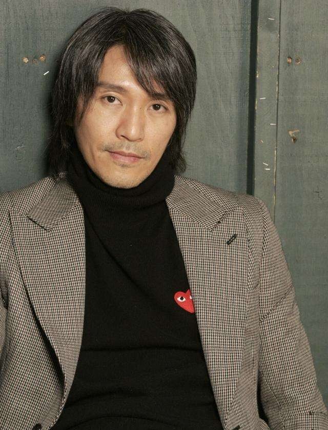 Hong Kong actors do not shave their heads for Qing Dynasty films, but ...