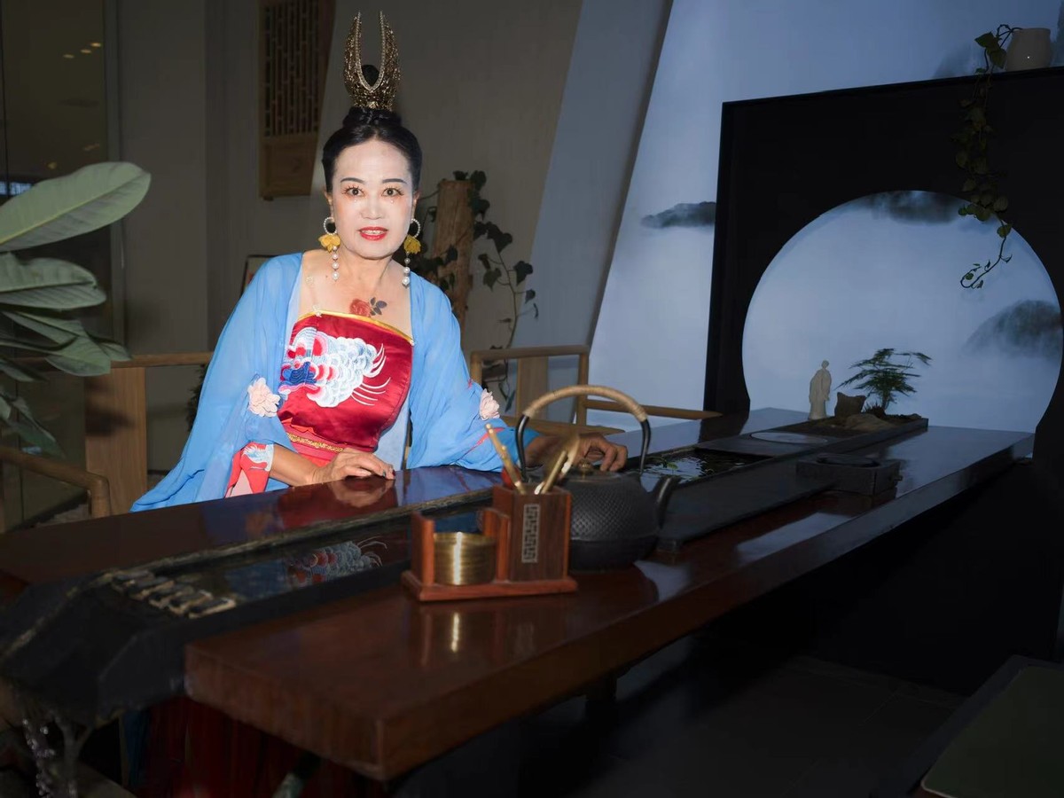 61-year-old "Ancient Sister" Ma Lian vividly interprets artistic poetry ...