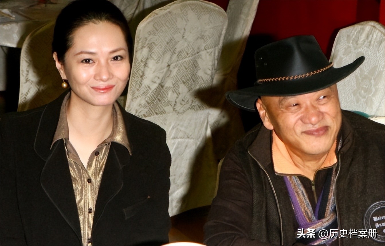 Ling Feng returned to Beijing, his wife ignored his daughter, and his ...