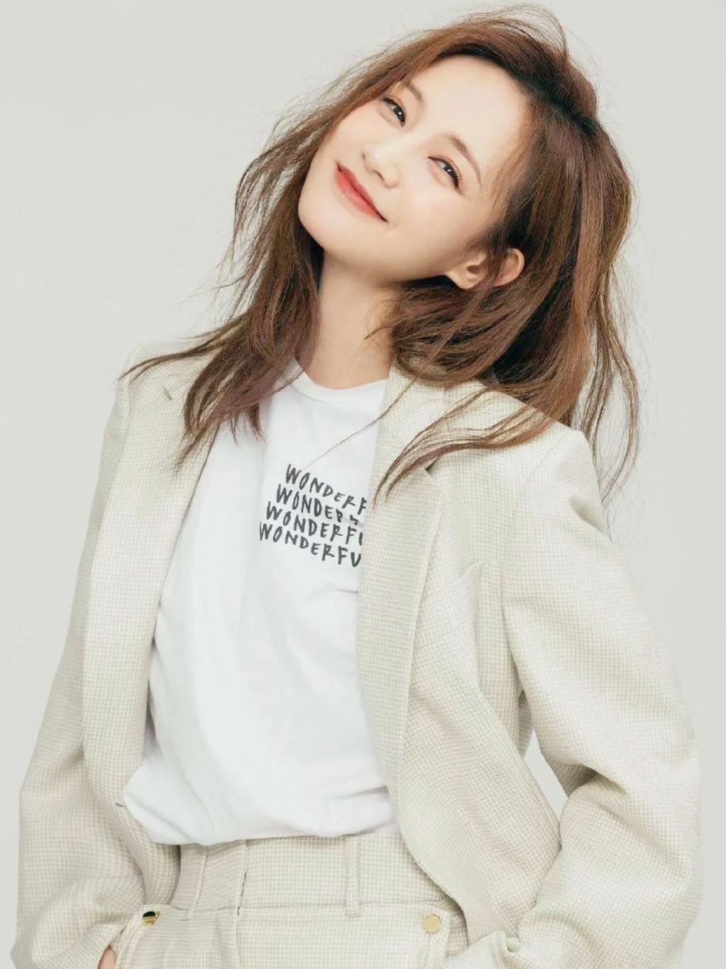Playful and cute: Li Yitong - iNEWS
