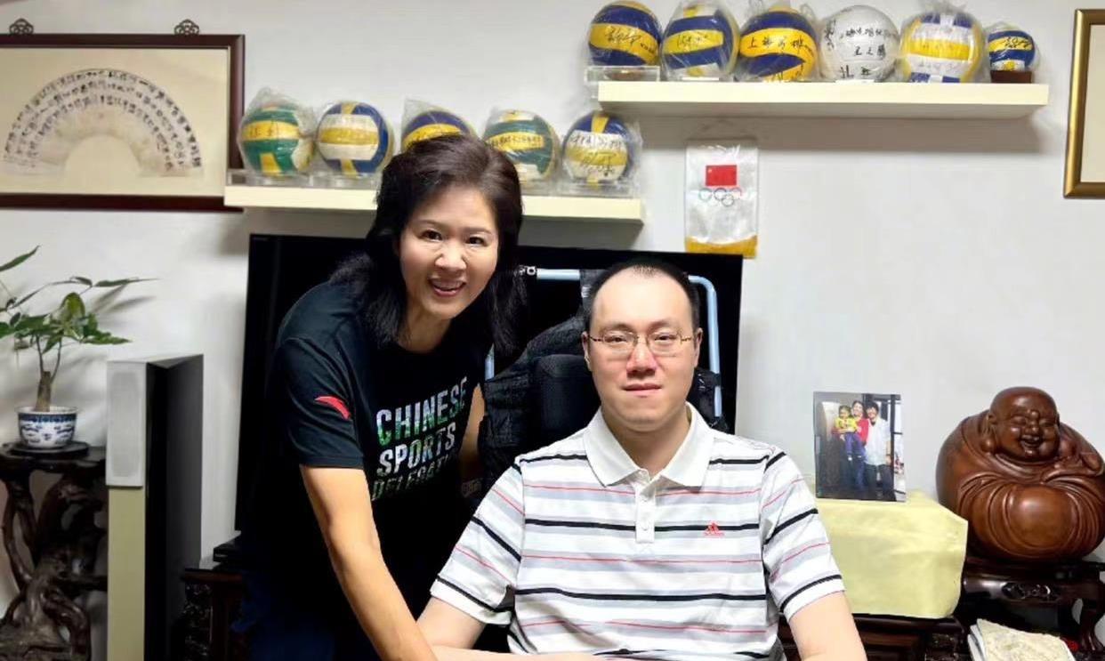 Lang Ping visits Tang Miao, who has been paralyzed for 16 years! The ...