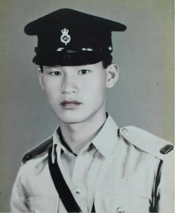 He turned from a Hong Kong policeman into a gangster, Kung Fu is as ...