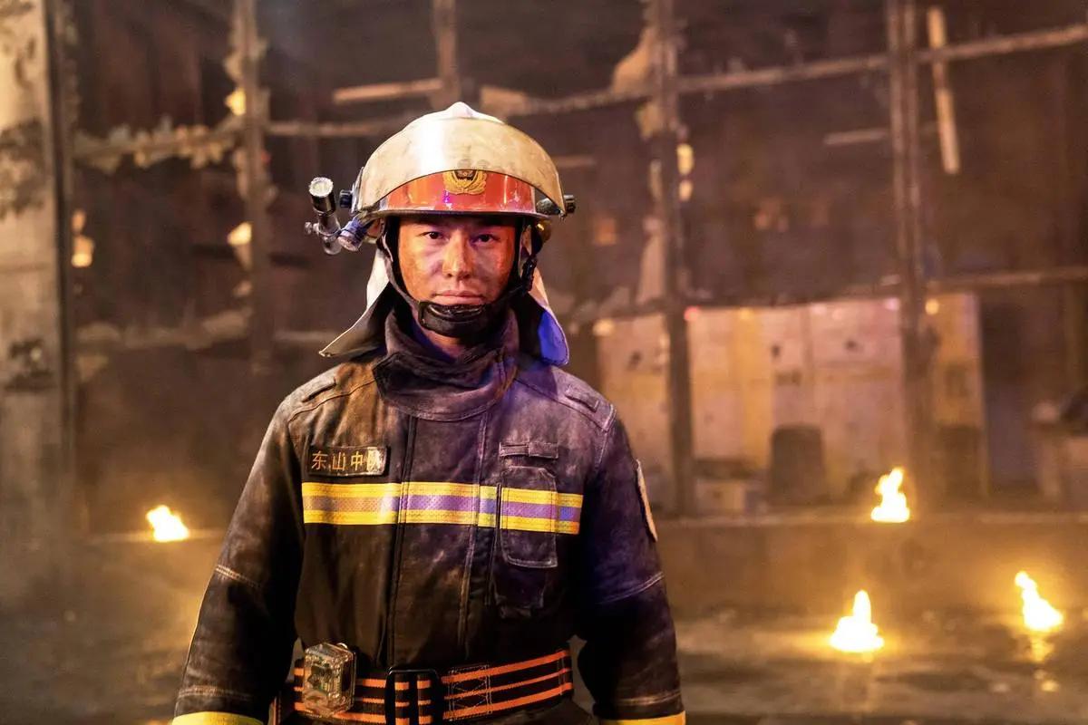"Heroes of Fire": the fission of human nature, a true portrayal of ...