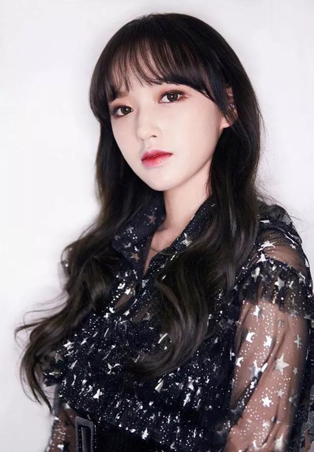 Beautiful pictures of Cheng Xiao - iNEWS