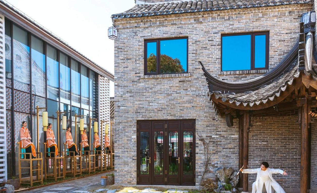 Jiulongkou, Yancheng: The Rise of a Huai Opera Town - iNEWS