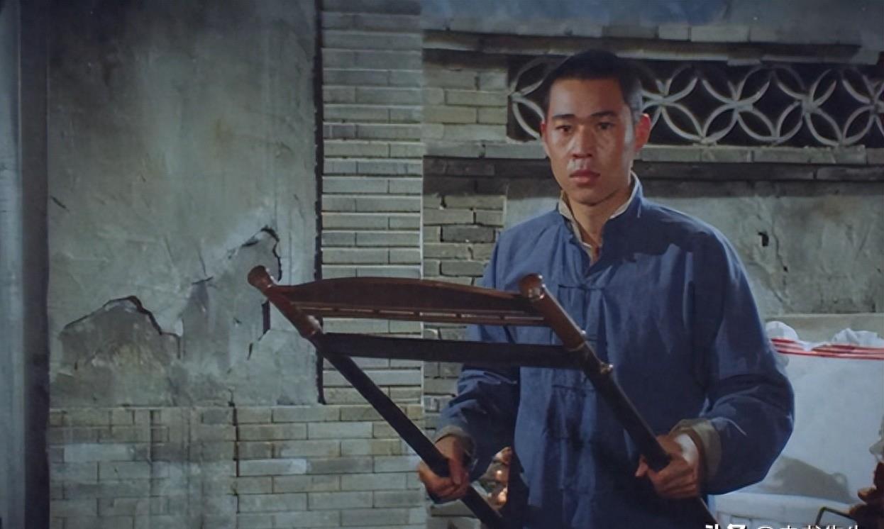 What are the characteristics of Luotuo Xiangzi in the movie and the ...