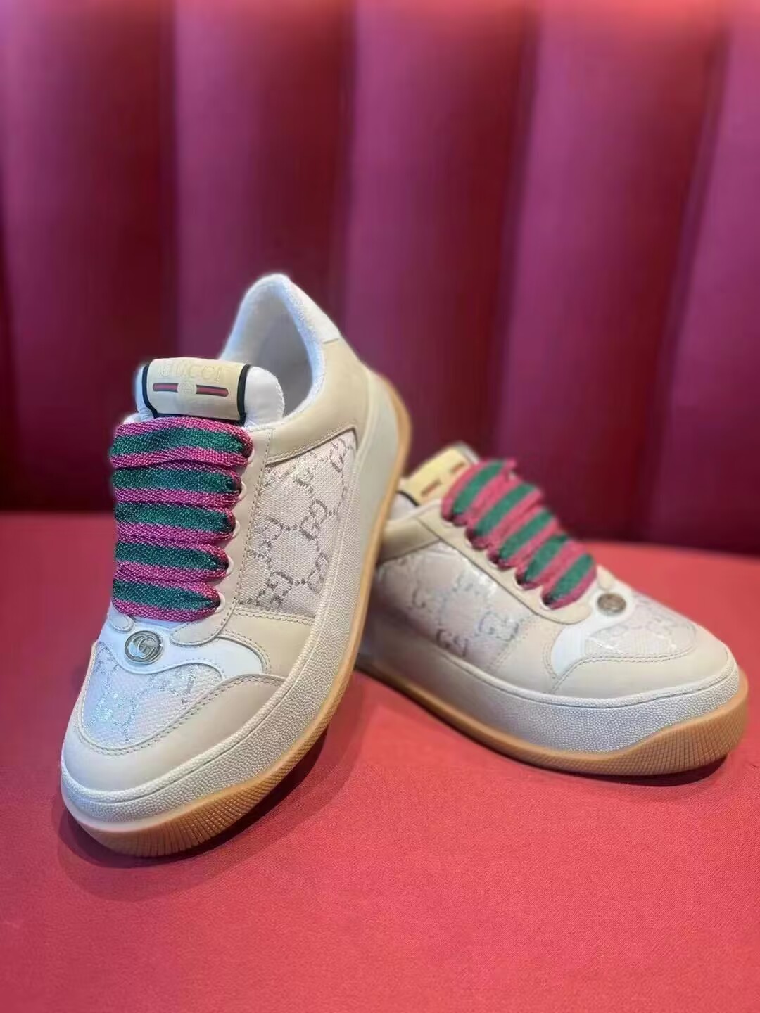 Gucci Chubby Double Screener - iMedia