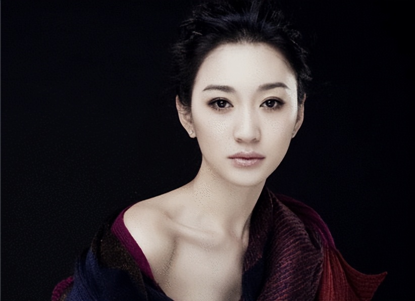 How attractive is Li Xiaoran?Seeing her underwear advertisement leaking ...