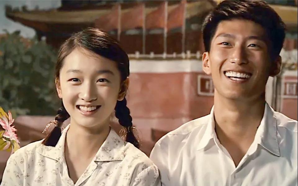 The 31-year-old Zhou Dongyu's expression and temperament began to move ...