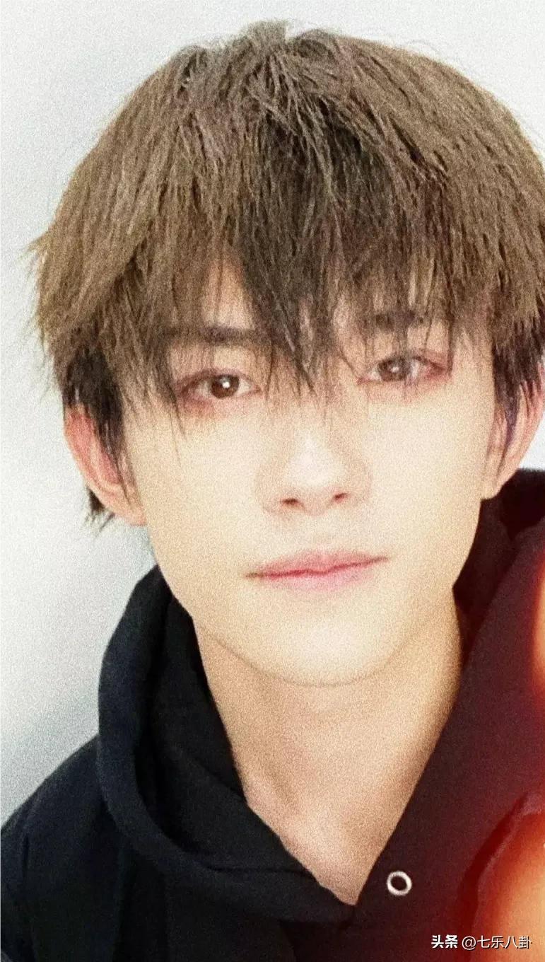 Yi Yang Qianxi's eyes are so red that it triggers heated discussions ...
