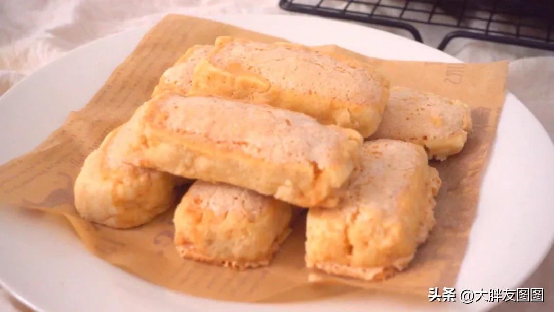 These ugly-looking snacks are so crispy they become soft in one bite ...