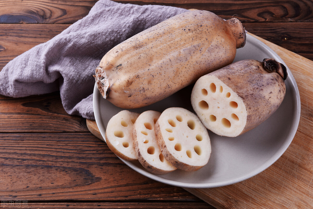 When buying lotus root, what is the difference between 9-hole lotus ...